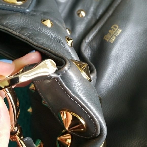 Be & D | Bags | Stunner A L E R T Bed Crossbodyshoulder Bag | Poshmark
